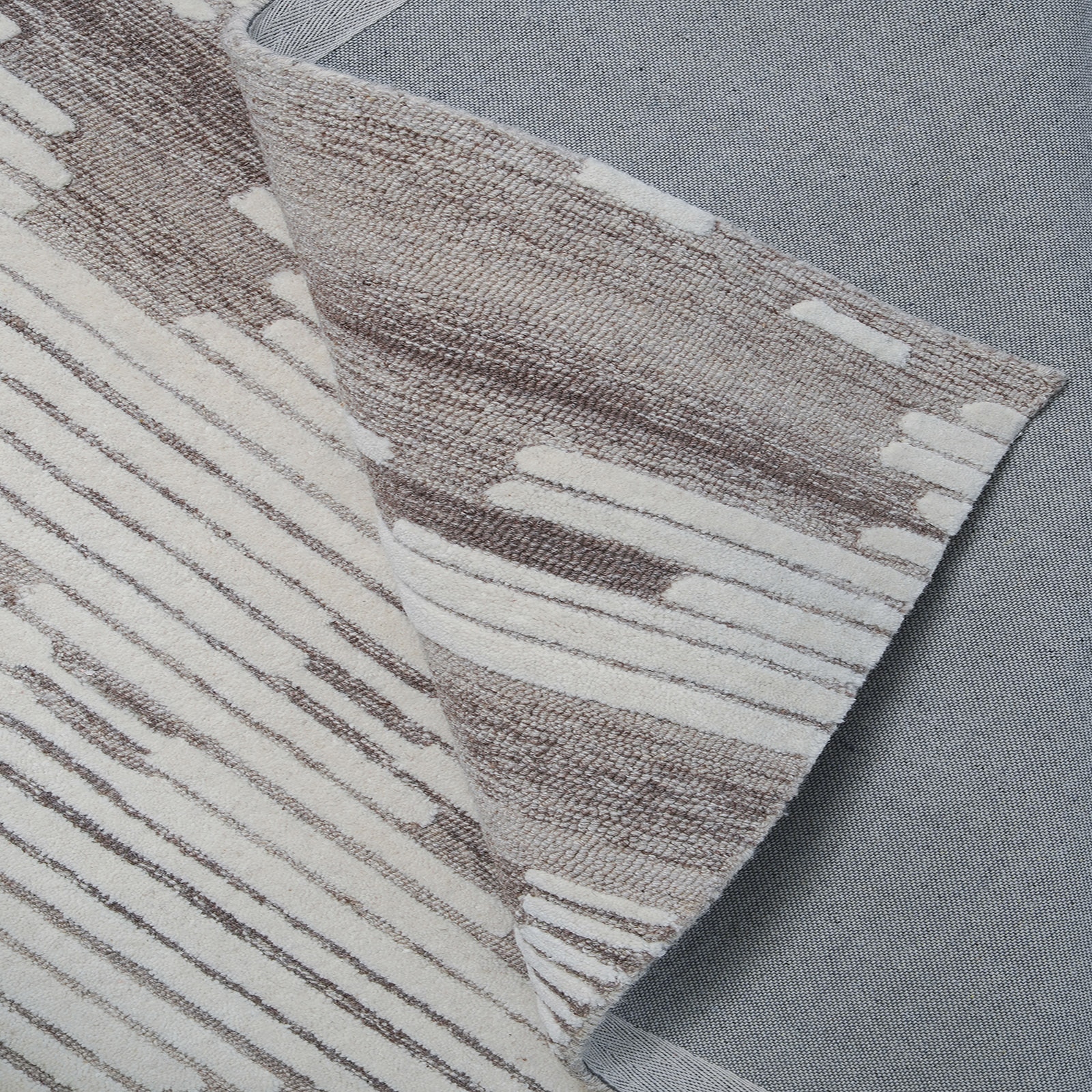 Echo Line Carpet 5 X 7